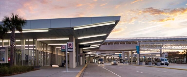 Delta Airlines CHS Terminal – Charleston International Airport ...