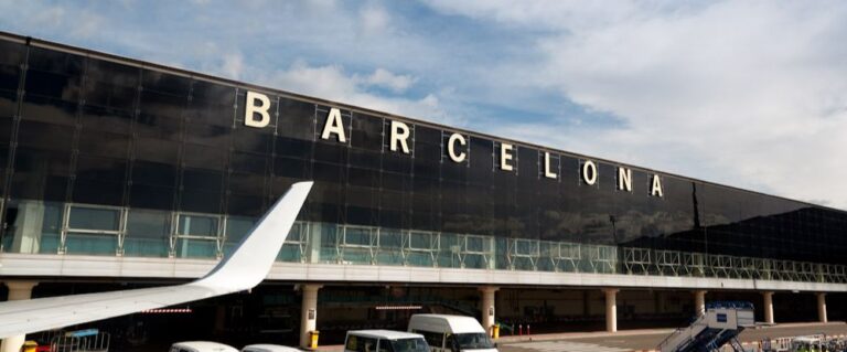 Delta Airlines BCN Terminal – Josep Tarradellas Barcelona-El Prat ...