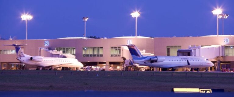 Delta Airlines GSO Terminal – Piedmont Triad International Airport ...