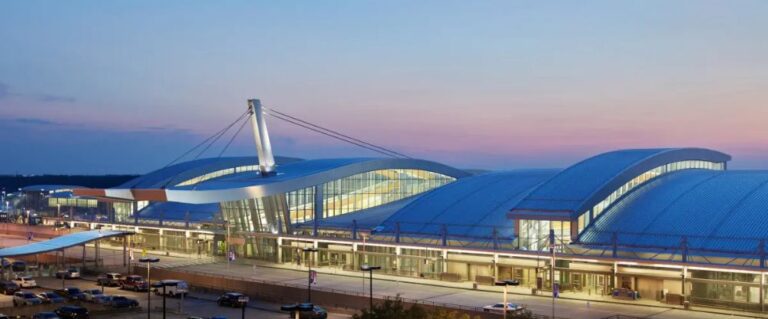 Delta Airlines RDU Terminal – Raleigh-Durham International Airport ...
